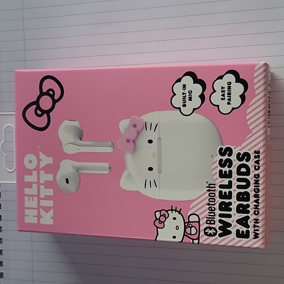 Hello Kitty | Accessories | Hello Kitty Wireless Earbuds | Poshmark